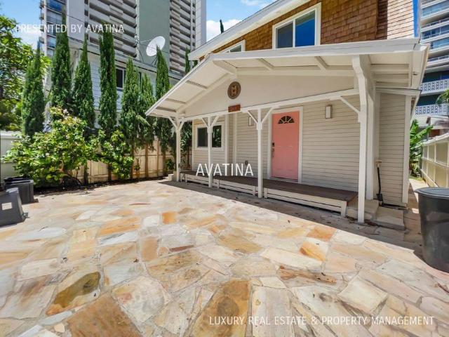 Video! Killer Waikiki Gated Bungalow!