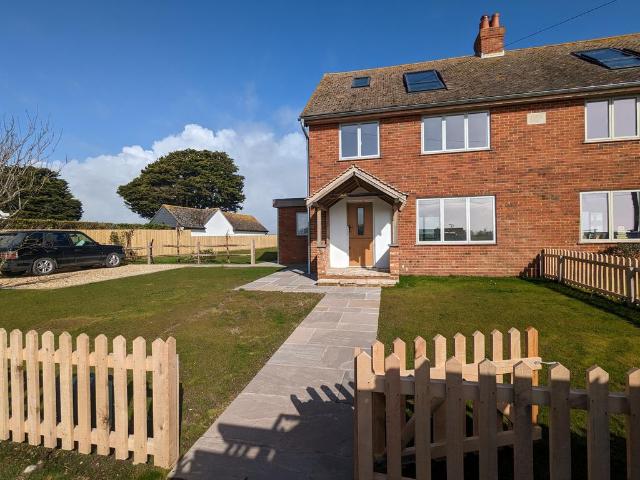 Vidle Van, Lymore Lane, Keyhaven. 4 bed semi detached house to rent £3,500 pcm £808 pw