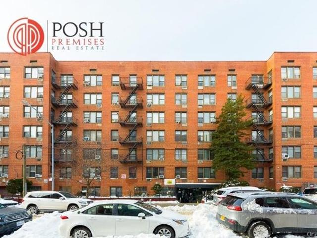 Vietor Ave Apt G, Elmhurst, Property For Sale
