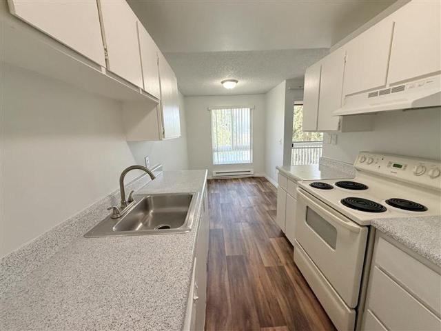 View at the Lake I | New Management | Patio, Parking & On 2 Bedroom Apartment for Rent at 30602 Pacific Hwy S, Federal Way, WA 98003