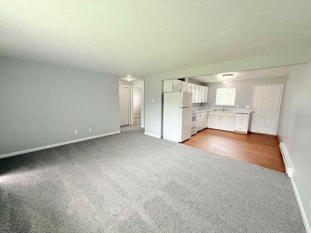 View at the Lake II: New Management + Leasing Specials! Pool, Balcony, Laundry on Site 2 Bedroom Apartment for Rent at 1650 S 308th St, Federal Way, WA 98003