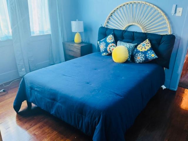 VIEW PK L.A Quiet, Furn Rm. Private Ba. $1240