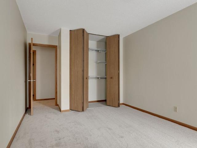 View Pointe Apartments 2 Bedroom Apartment for Rent at 3898 Valley View Dr S, Eagan, MN 55122