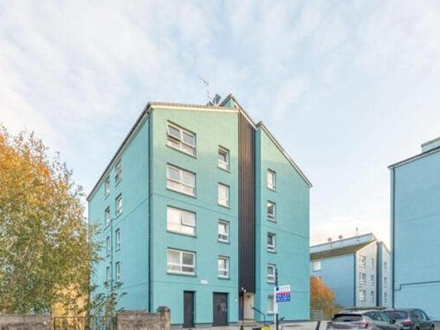 / Viewcraig Street, Holyrood, 1 Bedroom Flat