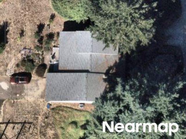 Viewcrest Rd S