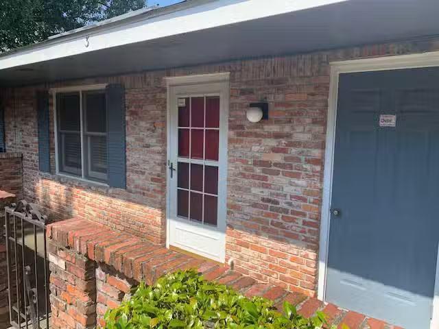VIEWABLE NOW 6311 Milgen Rd #3