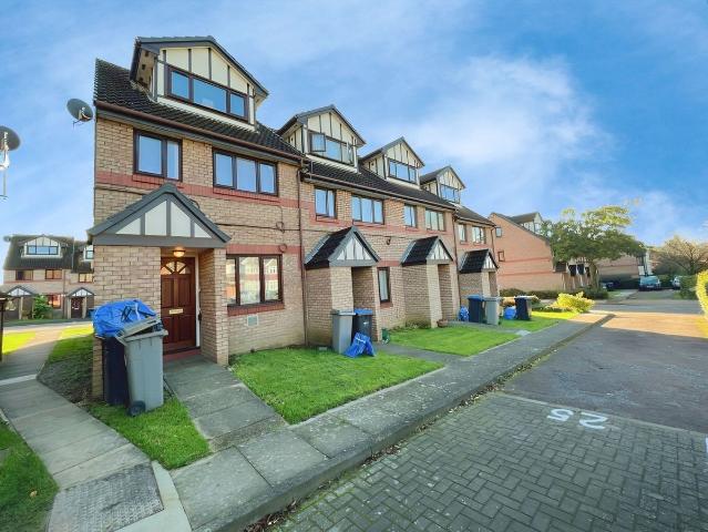 Viewfield Close, Harrow HA3, 1 bed flat to rent, £1,350 pcm | PrimeLocation