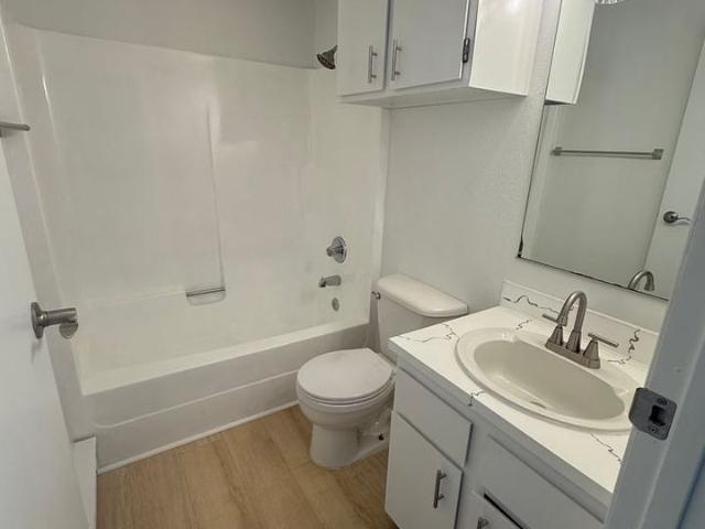 Viking Suites 3 Bedroom Apartment for Rent at 1471 Moore St, Bellingham, WA 98229 Puget