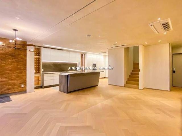 Vila Madalena: 1 Suíte | 2 Vagas | 136 m² úteis