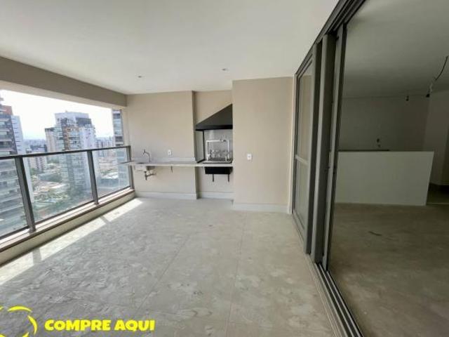 Vila Mariana | 3 suítes | 141m² | Lazer completo | 2 vagas | Varanda