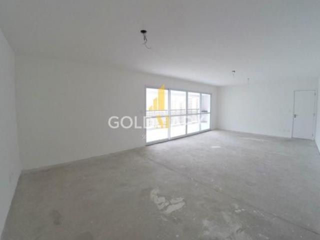Vila Mariana 246 metros 4 suítes 4 vagas condomínio clube