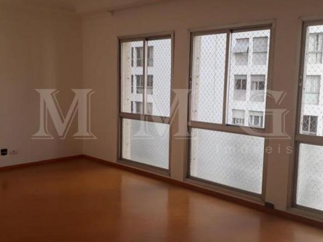 Vila Mariana. Apto com 3dorm sendo 1 suíte. 3 banheiros.2 garagens para alugar, 96,00 m²