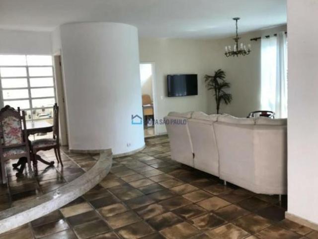 Vila Mariana Térrea e Isolada, 326 m² Terreno, 3 Dormitórios, 3 Vagas