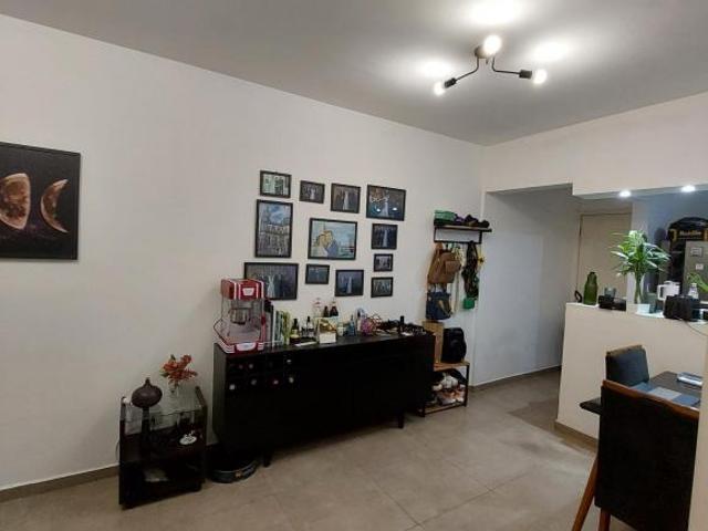 Vila Mathias Ótimo 2 Dorms, varanda mobiliavel, andar alto, Vista panoramica, sala