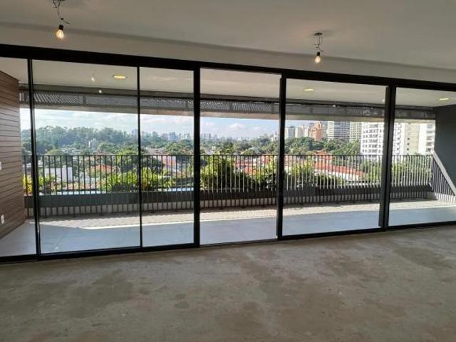 Vila Nova Conceição 3 Suítes 175m² 3 Grs