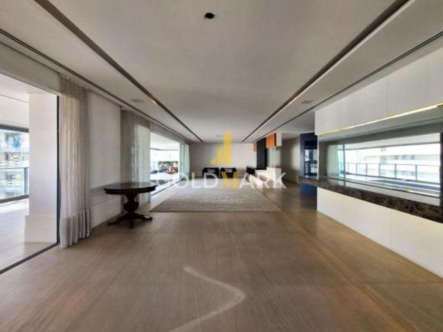 Vila Nova Conceição 534 metros 3 suítes 6 vagas de garagem