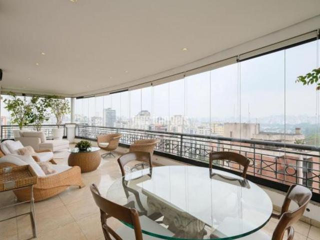 Vila Nova Conceição! Cobertura Duplex Alto Padrão! Vista para o Parque Ibirapuera!