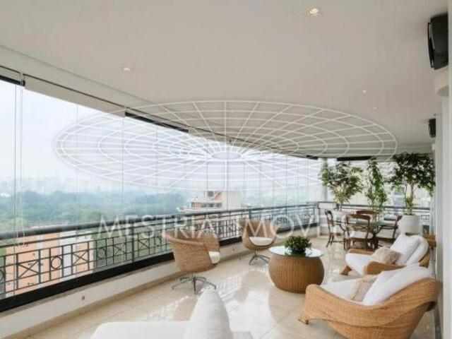 Vila Nova Conceição | Cobertura duplex | Com 649,30 m² | Vista espetacular para Ibirapuera!