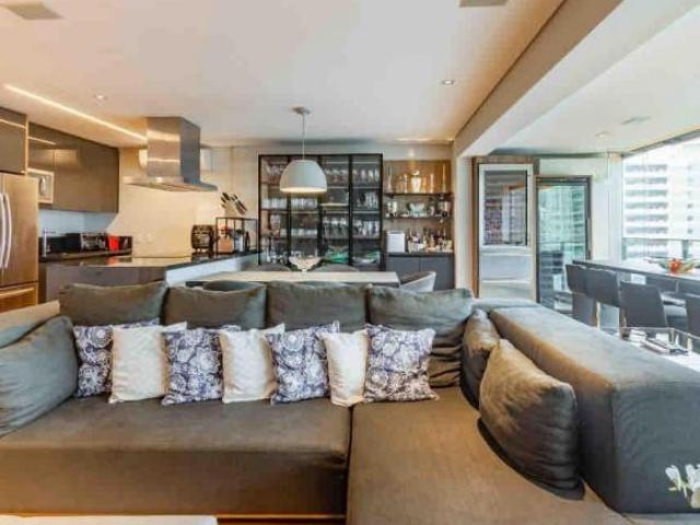 Vila Nova Conceição, Duplex muito espaço e vista de tirar o fôlego