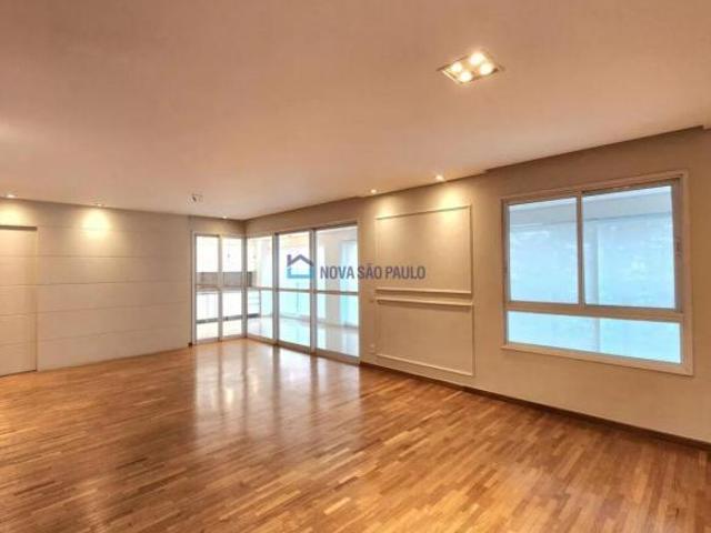 Vila Olimpia 4 Suites, 3 Garagens