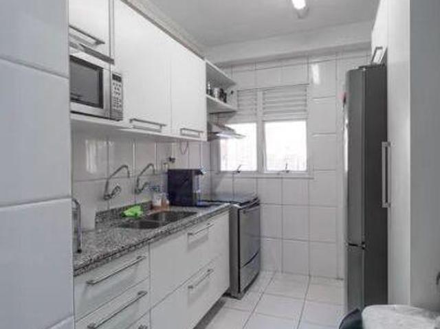 Vila Olímpia – Amplo Apartamento Residencial de 137m² com 3 Suítes e 3 Vagas de Garagem