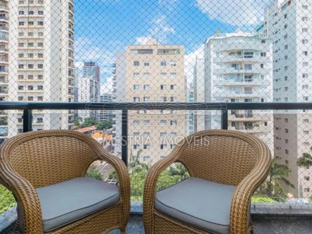 Vila Olímpia | Apto amplo | Com 115 m² | 2 suítes | 2 vagas + deposito | Bem localizado!