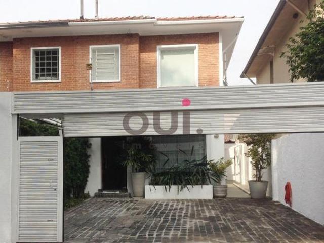 VILA OLIMPIA vende espetacular sobrado com galpão R$2.800.000,0