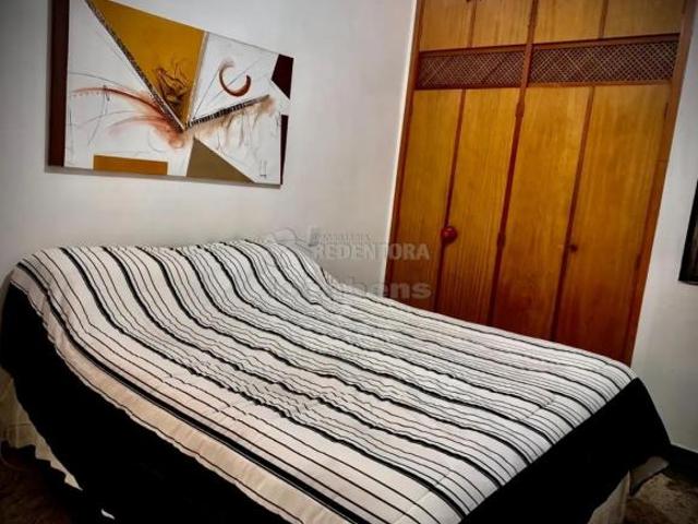 Vila Angélica Apartamento com 03 dormitórios e 01 vaga de garagem