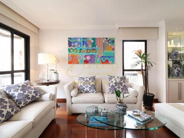 Vila Andrade Apartamento de 198 m² Úteis, 3 Quartos, Localização Privilegiada