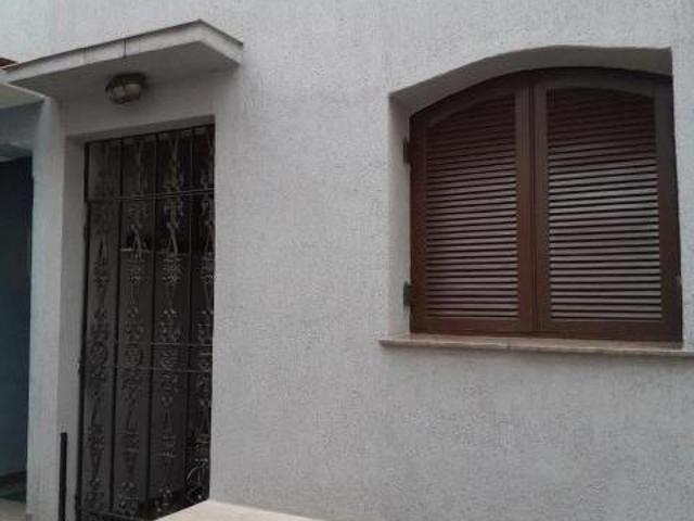 Vila charmosa na Mooca: Casa à venda com 2 quartos, 1 sala, 1 banheiro, vaga de garagem e 100m² de á