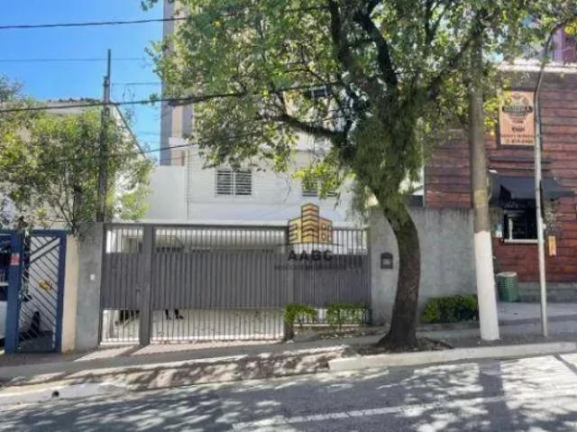 Vila Clementino Amplo sobrado próximo do Shopping e metrô Santa Cruz. Possui 10 salas Oportunida