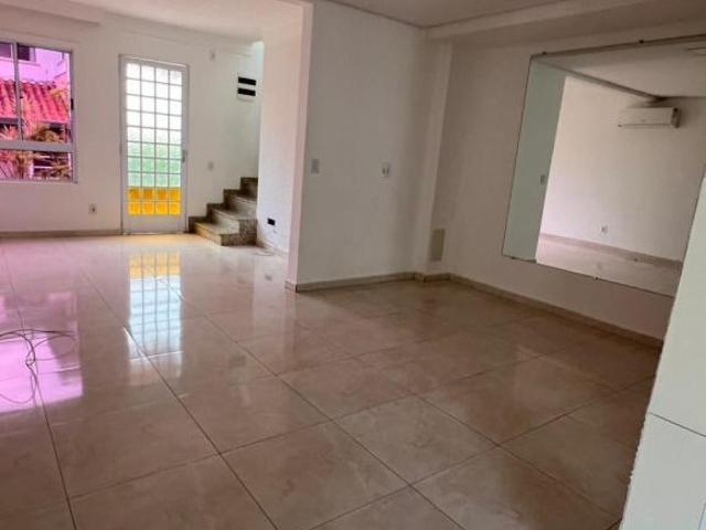 Vila Flora Hortolândia sobrado c/ 2 quartos 1 suíte R$ 480 mil