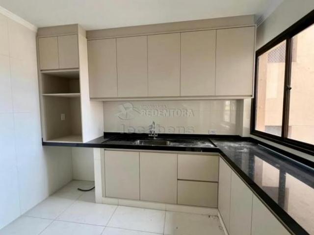 Vila Itália Apartamento de 03 dormitórios e 02 vagas de garagem