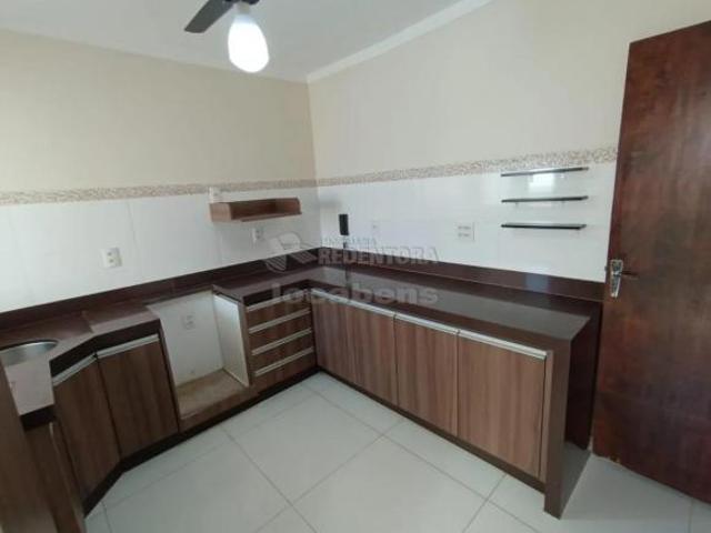 Apartamento de 3 dormitórios no Jardim Novo Aeroporto