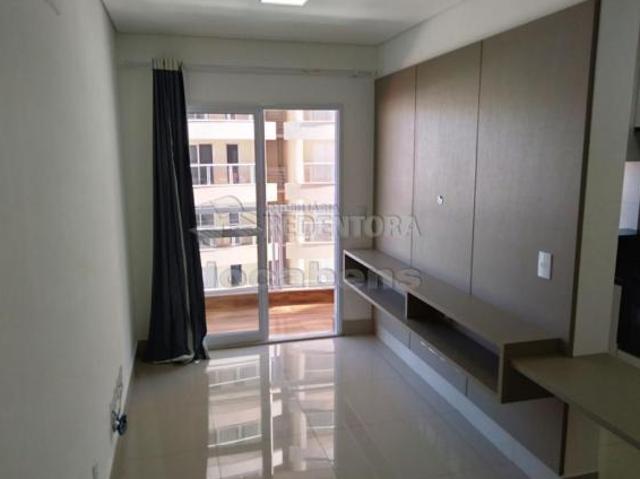 Vila Imperial Apartamento planejado de 01 dormitório e 01 vaga de garagem para Locação e Venda