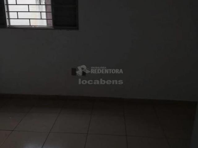 Vila Imperial Casa Residencial ou comercial com 04 dormitórios