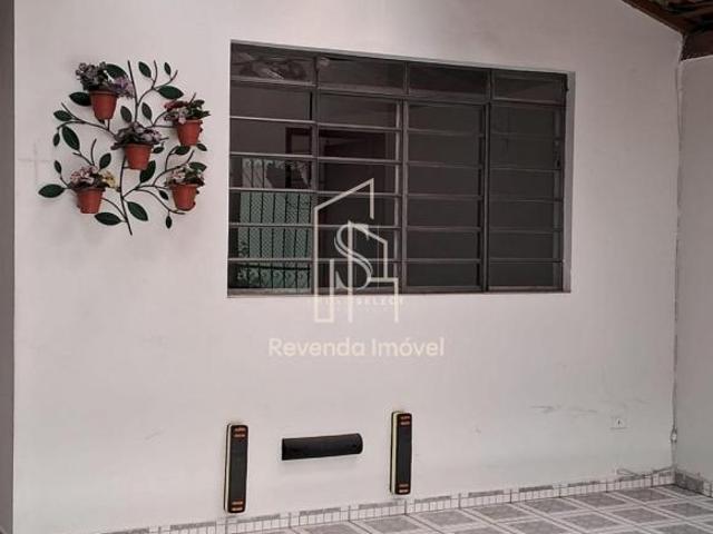 VILA IRINEU DE FREITAS, SANTO AMARO CASA DE 103m² COM 3 QUARTOS, 1 SUITE E 3 VAGAS Á VENDA
