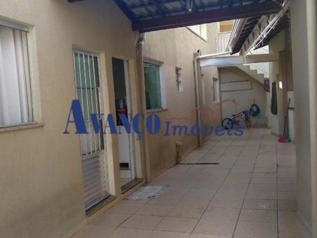 Vila Rami Casa com salão comercial Estuda permuta