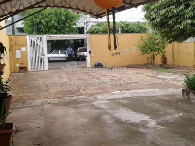 Vila São Judas Tadeu Casa com 2 dorms, sendo 1 suite, sala, coz, 2 wcs, varanda, amplo quintal, fo