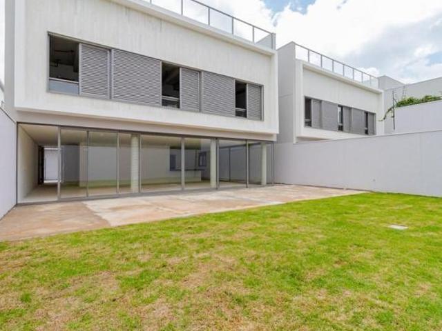Vila Verde 660 / Condomínio de Casas novas com piscina privativa