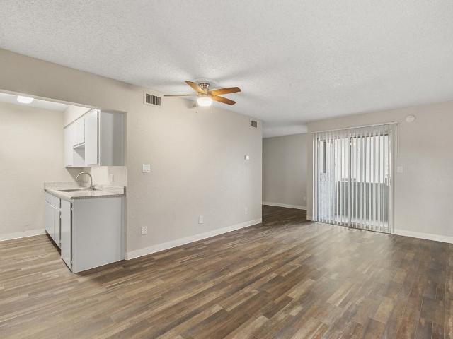 Villa Toscana Studio Apartment for Rent at 10201 N 33rd Ave, Phoenix, AZ 85051