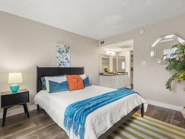 Villa Toscana 2 Bedroom Apartment for Rent at 10201 N 33rd Ave, Phoenix, AZ 85051