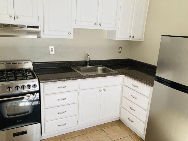 Villa Veneto Studio Apartment for Rent at 407 S Kenmore Ave, Los Angeles, CA 90020 Wilshire Center Koreatown