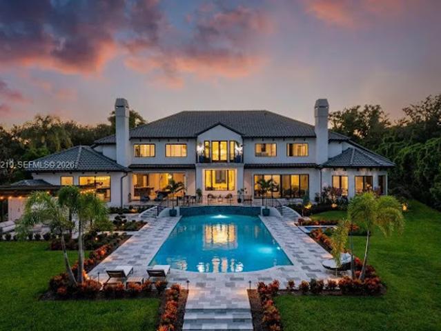 Villa with pool