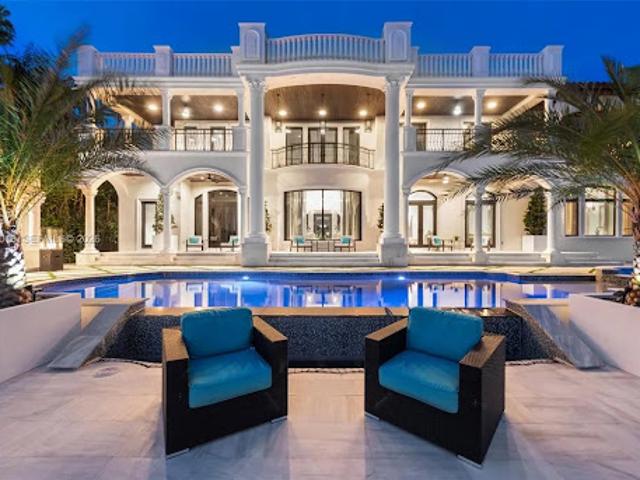 Villa with pool