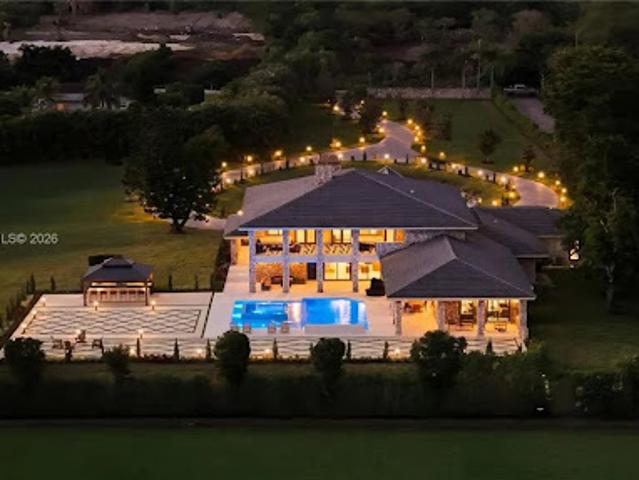 Villa with pool