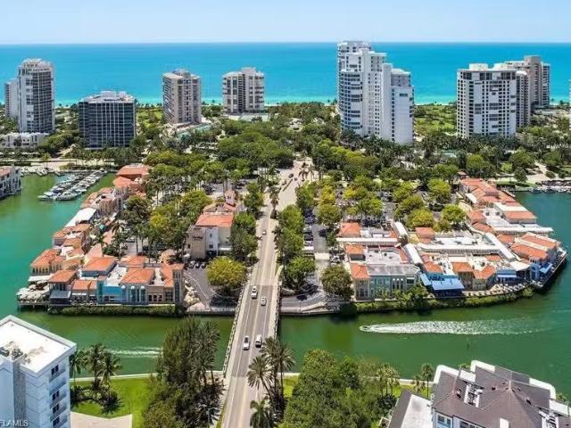 Villa Attached NAPLES, FL 4028 Crayton Rd