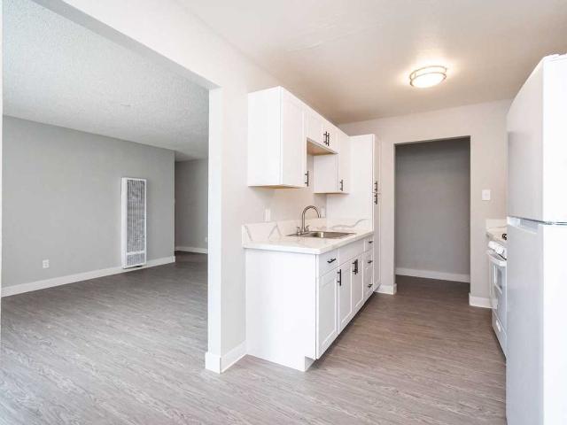 Villa Capri 1 Bedroom Apartment for Rent at 3129 Trussel Way, Sacramento, CA 95864