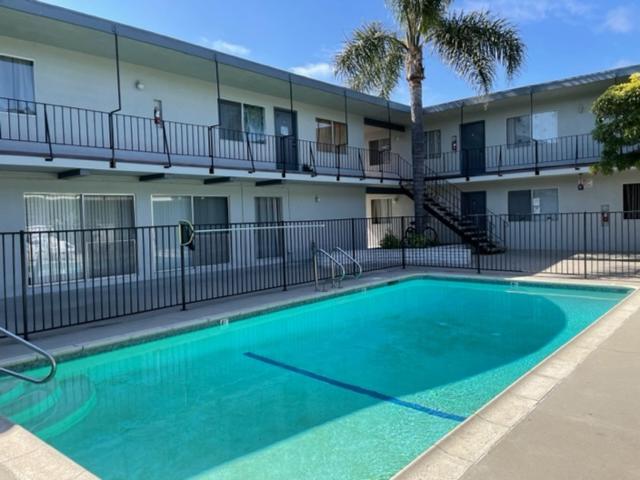 Villa Capri Apartment Homes