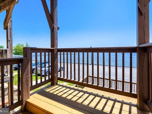 Villa Capri Cir, Essex, Home For Sale